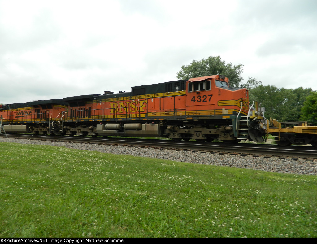 BNSF 4327